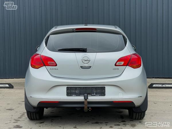 Opel Astra 2015 in Taurage, with an engine capacity of 1.60 L and mileage of 245 thousand km for 4600 €, photo 8 on AUTOMOTO.COM.LV