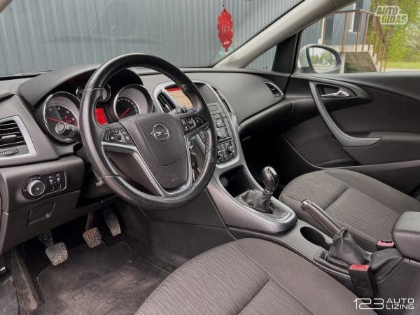 Opel Astra 2015 in Taurage, with an engine capacity of 1.60 L and mileage of 245 thousand km for 4600 €, photo 9 on AUTOMOTO.COM.LV