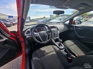 Opel Astra 2015 in Kaunas, with an engine capacity of 2.00 L and mileage of 272 thousand km for 3150 €, photo 11 on AUTOMOTO.COM.LV