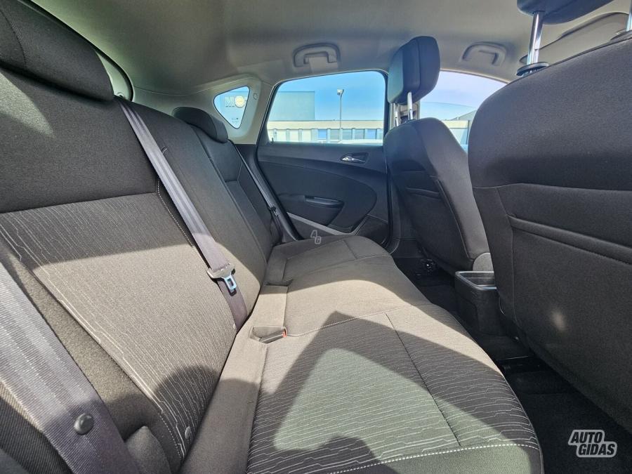 Opel Astra 2015 in Kaunas, with an engine capacity of 2.00 L and mileage of 272 thousand km for 3150 €, photo 14 on AUTOMOTO.COM.LV