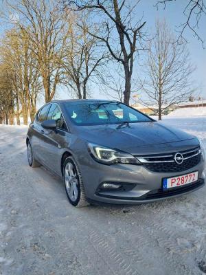 Opel Astra 2016 in Kaunas, with an engine capacity of 1.60 L and mileage of 245 thousand km for 6650 €, photo 2 on AUTOMOTO.COM.LV