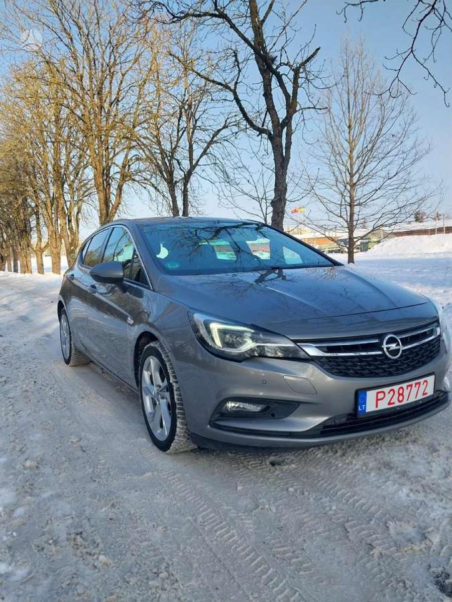 Opel Astra 2016 in Kaunas, with an engine capacity of 1.60 L and mileage of 245 thousand km for 6650 €, photo 2 on AUTOMOTO.COM.LV