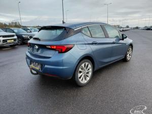 Opel Astra 2016 in Vilnius, with an engine capacity of 1.60 L and mileage of 209 thousand km for 4500 €, photo 5 on AUTOMOTO.COM.LV