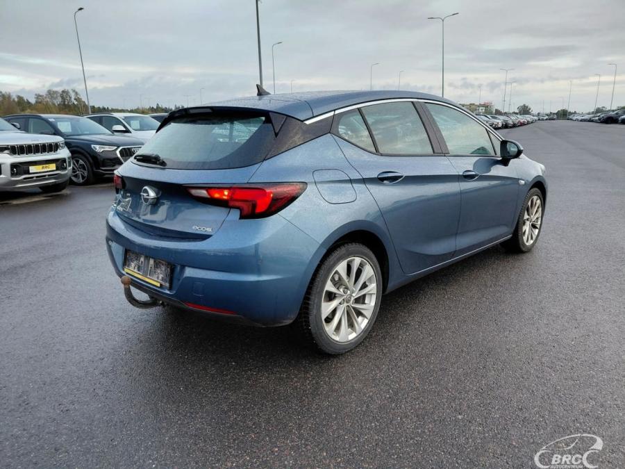 Opel Astra 2016 in Vilnius, with an engine capacity of 1.60 L and mileage of 209 thousand km for 4500 €, photo 5 on AUTOMOTO.COM.LV