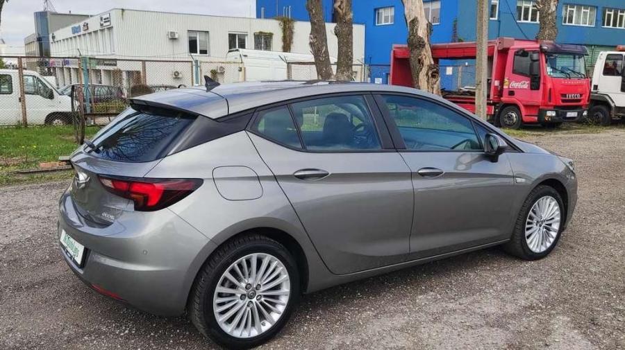 Opel Astra 2017 in Klaipeda, with an engine capacity of 1.00 L and mileage of 170 thousand km for 6350 €, photo 6 on AUTOMOTO.COM.LV