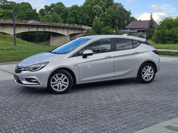 Opel Astra 2017 in Jurbarkas, with an engine capacity of 1.60 L and mileage of 201 thousand km for 5800 €, photo 4 on AUTOMOTO.COM.LV