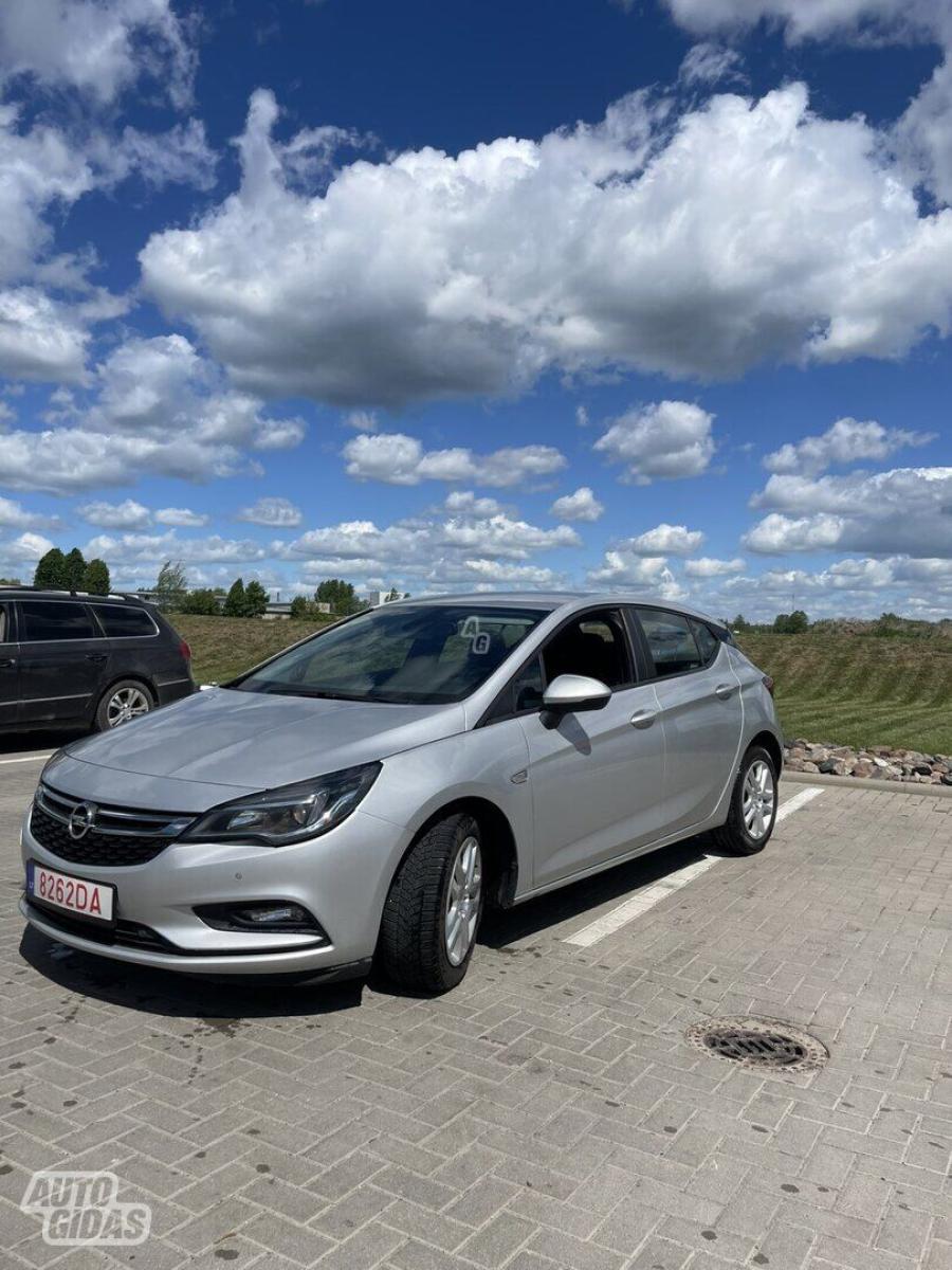 Opel Astra 2017 in Taurage, with an engine capacity of 1.60 L and mileage of 237 thousand km for 4500 €, photo 6 on AUTOMOTO.COM.LV