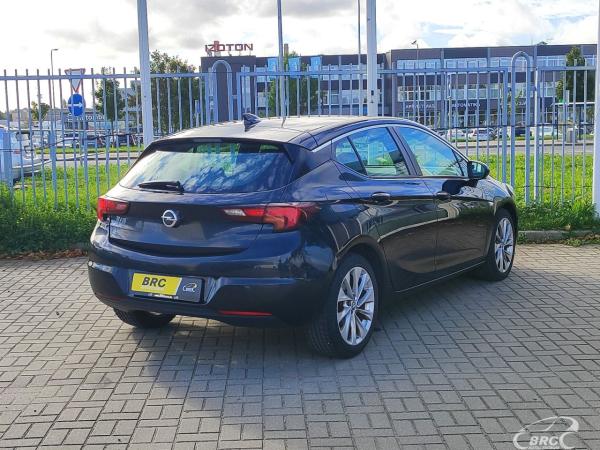 Opel Astra 2017 Klaipėda vietnē Opel Astra 2017 Klaipėda, ar dzinēja tilpumu 1.60 L un nobraukumu 211 tūkst. km par 6000 €, foto 3 vietnē AUTOMOTO.COM.LV