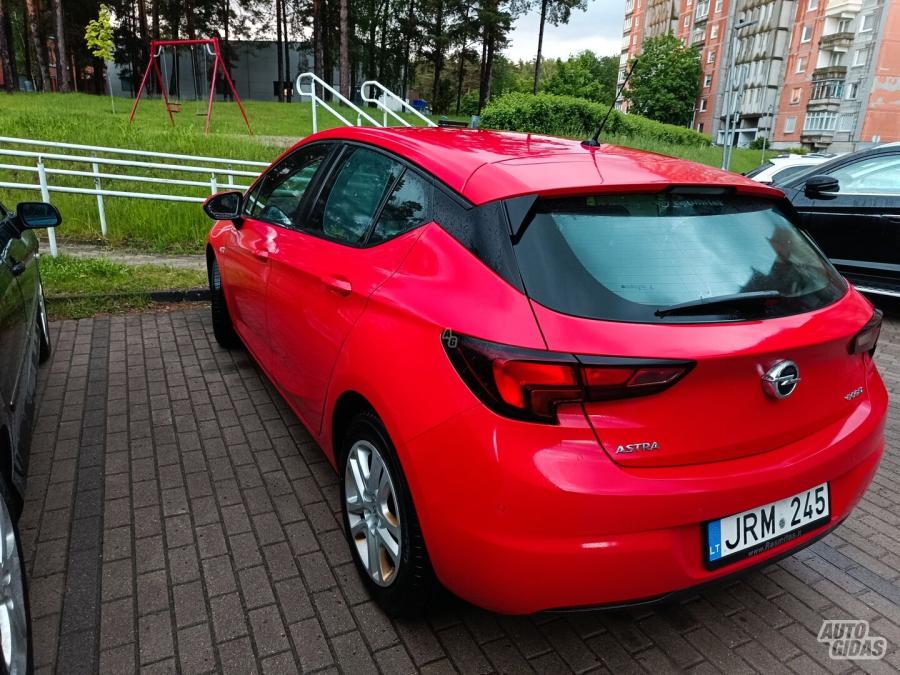 Opel Astra 2017 in Visaginas, with an engine capacity of 1.00 L and mileage of 130 thousand km for 6800 €, photo 4 on AUTOMOTO.COM.LV