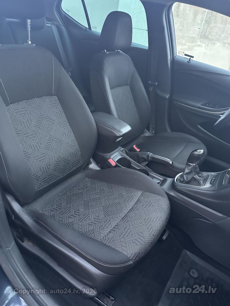 Opel Astra 2018 in Tallinn, with an engine capacity of 1.40 L and mileage of 198 thousand km for 5300 €, photo 14 on AUTOMOTO.COM.LV