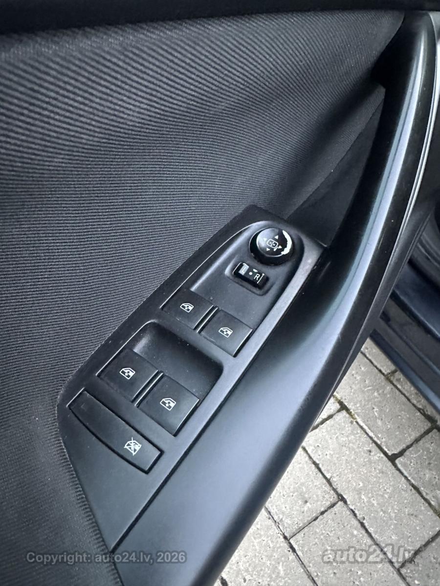 Opel Astra 2018 in Tallinn, with an engine capacity of 1.40 L and mileage of 198 thousand km for 5300 €, photo 18 on AUTOMOTO.COM.LV