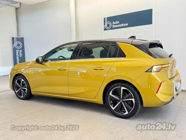 Opel Astra 2023 in Tallinn, with an engine capacity of 1.20 L and mileage of 37 thousand km for 17900 €, photo 4 on AUTOMOTO.COM.LV