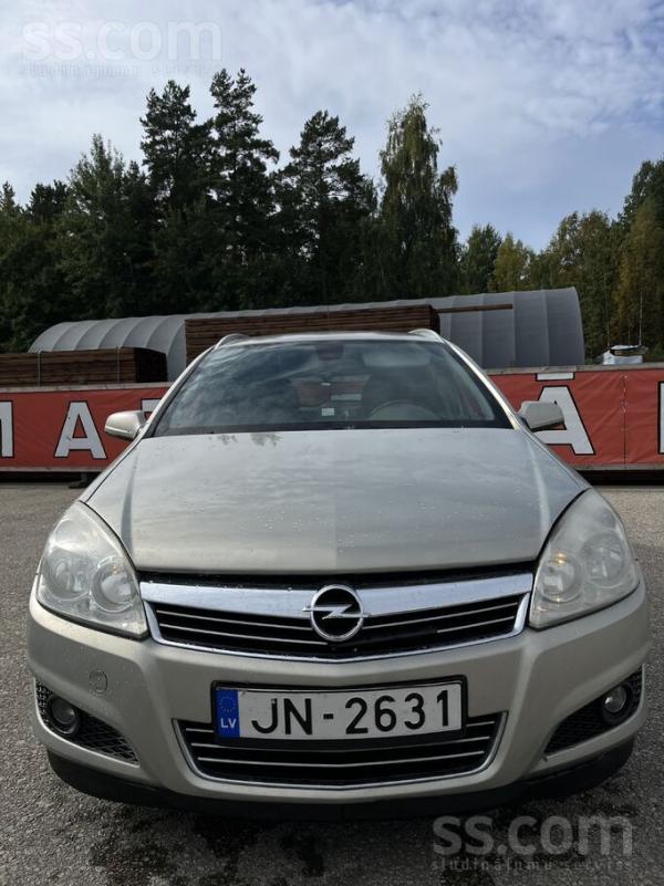 Opel Astra 2009 Valmiera, ar dzinēja tilpumu 1.70 L un nobraukumu 350 tūkst. km par 1500 €, foto 5 vietnē AUTOMOTO.COM.LV