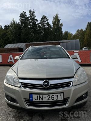 Opel Astra 2009 in Valmiera, with an engine capacity of 1.70 L and mileage of 350 thousand km for 1500 €, photo 5 on AUTOMOTO.COM.LV
