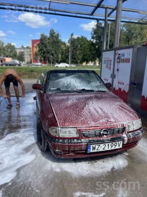 Sarkans Opel Astra 1996 Rīga, ar dzinēja tilpumu 1.60 L un nobraukumu 245 tūkst. km par 1200 €, foto 3 vietnē AUTOMOTO.COM.LV