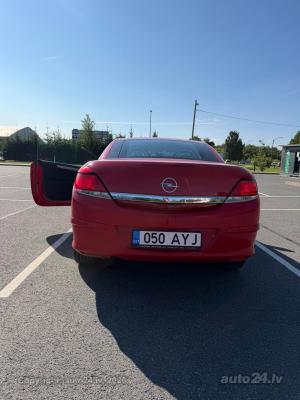 Sarkans Opel Astra 2007 Tallina, ar dzinēja tilpumu 1.80 L un nobraukumu 248 tūkst. km par 3200 €, foto 1 vietnē AUTOMOTO.COM.LV