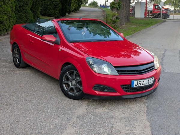 Red Opel Astra 2008 in Prienai, with an engine capacity of 1.90 L and mileage of 250 thousand km for 2150 €, photo 2 on AUTOMOTO.COM.LV