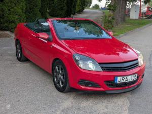 Red Opel Astra 2008 in Prienai, with an engine capacity of 1.90 L and mileage of 250 thousand km for 2150 €, photo 9 on AUTOMOTO.COM.LV