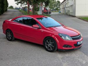 Red Opel Astra 2008 in Prienai, with an engine capacity of 1.90 L and mileage of 250 thousand km for 2150 €, photo 22 on AUTOMOTO.COM.LV