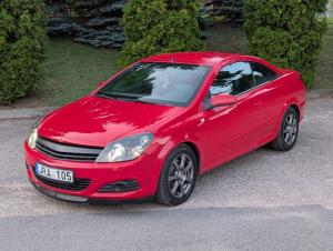 Red Opel Astra 2008 in Prienai, with an engine capacity of 1.90 L and mileage of 250 thousand km for 2150 €, photo 23 on AUTOMOTO.COM.LV