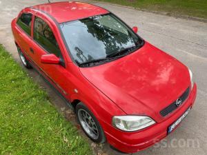 Red Opel Astra 2000 in Cesis, with an engine capacity of 1.60 L and mileage of 341 thousand km for 1350 €, photo 7 on AUTOMOTO.COM.LV