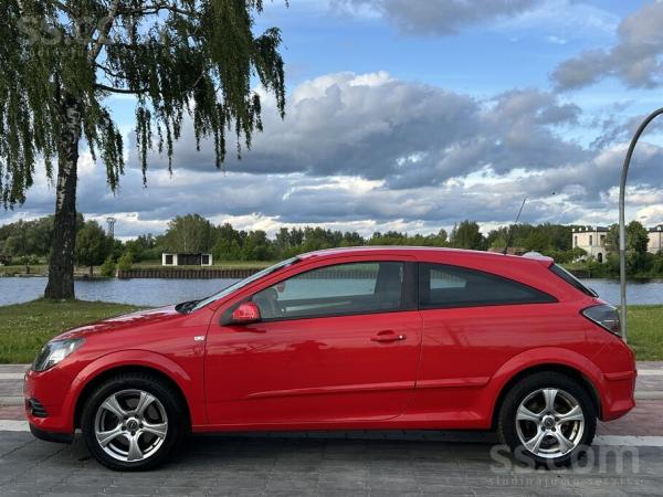 Red Opel Astra 2008 in Jelgava, with an engine capacity of 1.90 L and mileage of 246 thousand km for 540 €, photo 8 on AUTOMOTO.COM.LV