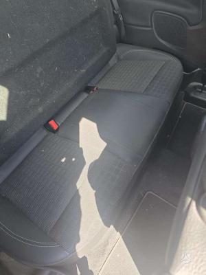 Sarkans Opel Astra 2012 Tauragė, ar dzinēja tilpumu 1.70 L un nobraukumu 238 tūkst. km par 2400 €, foto 7 vietnē AUTOMOTO.COM.LV