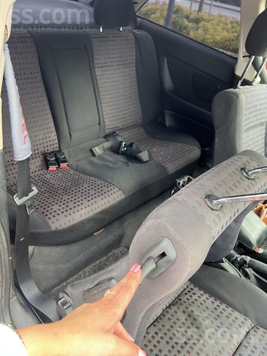 Sarkans Opel Astra 1998 Ventspils, ar dzinēja tilpumu 1.70 L un nobraukumu 351 tūkst. km par 500 €, foto 10 vietnē AUTOMOTO.COM.LV