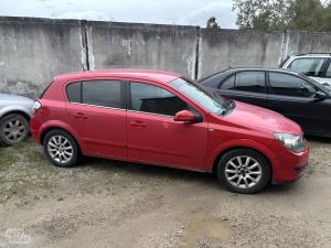Sarkans Opel Astra 2004 Joniškis, ar dzinēja tilpumu 1.70 L un nobraukumu 292 tūkst. km par 520 €, foto  vietnē AUTOMOTO.COM.LV