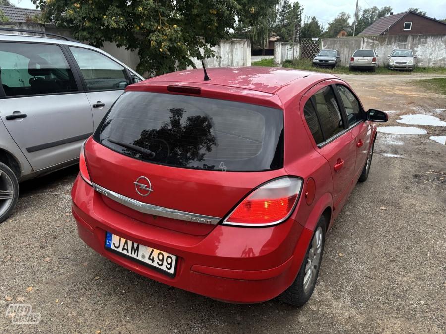 Sarkans Opel Astra 2004 Joniškis, ar dzinēja tilpumu 1.70 L un nobraukumu 292 tūkst. km par 520 €, foto 7 vietnē AUTOMOTO.COM.LV