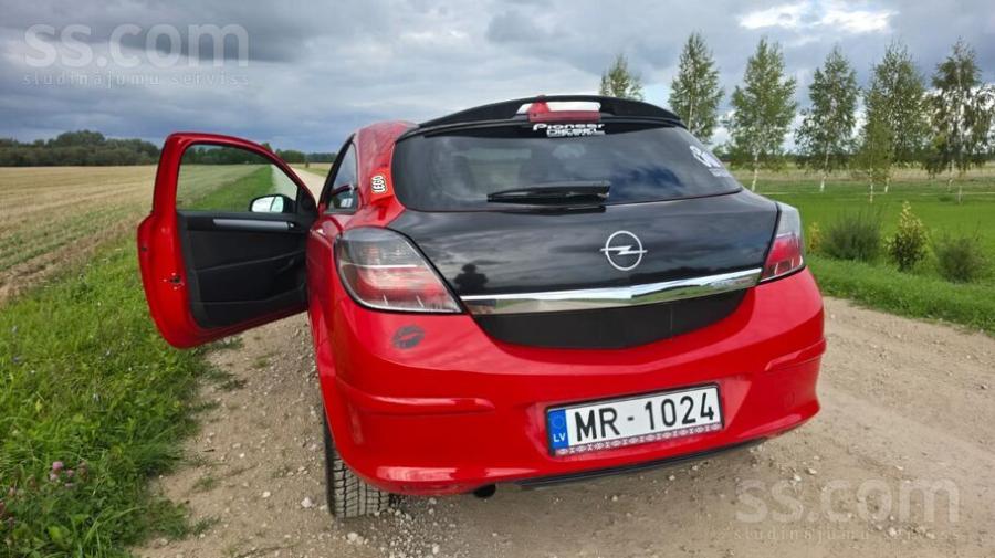 Sarkans Opel Astra 2005 Bauska, ar dzinēja tilpumu 1.90 L un nobraukumu 287 tūkst. km par 2995 €, foto 1 vietnē AUTOMOTO.COM.LV