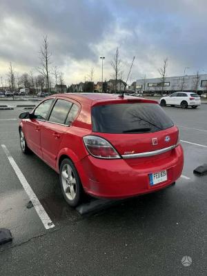 Red Opel Astra 2008 in Klaipeda, with an engine capacity of 1.80 L and mileage of 175 thousand km for 2300 €, photo 6 on AUTOMOTO.COM.LV