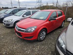 Red Opel Astra 2010 in Kluonaliai, with an engine capacity of 1.40 L and mileage of 260 thousand km for 2499 €, photo  on AUTOMOTO.COM.LV