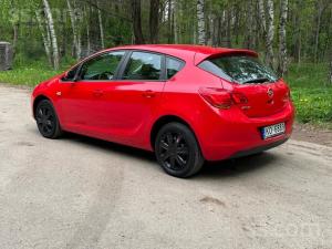 Sarkans Opel Astra 2010 Rīga, ar dzinēja tilpumu 1.40 L un nobraukumu 0 tūkst. km par 3499 €, foto 4 vietnē AUTOMOTO.COM.LV