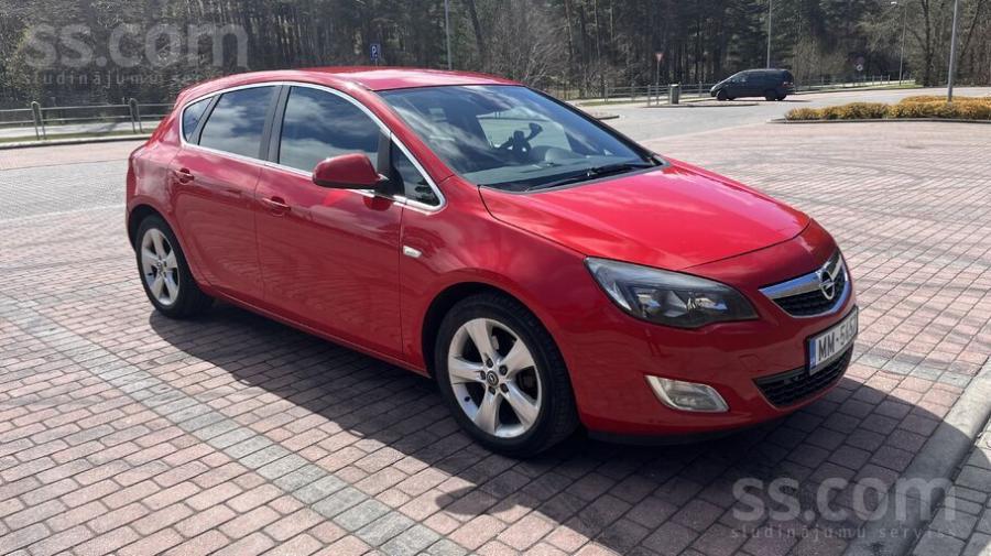 Sarkans Opel Astra 2010 Ventspils, ar dzinēja tilpumu 1.70 L un nobraukumu 231 tūkst. km par 3300 €, foto 6 vietnē AUTOMOTO.COM.LV