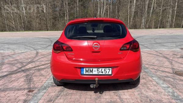 Sarkans Opel Astra 2010 Ventspils, ar dzinēja tilpumu 1.70 L un nobraukumu 231 tūkst. km par 3300 €, foto 7 vietnē AUTOMOTO.COM.LV