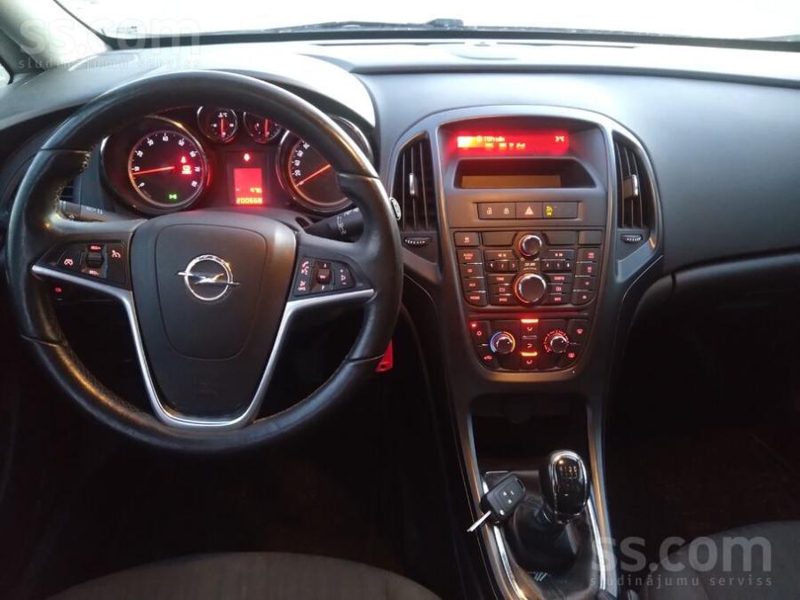 Sarkans Opel Astra 2010 Cēsis, ar dzinēja tilpumu 1.60 L un nobraukumu 202 tūkst. km par 4000 €, foto 7 vietnē AUTOMOTO.COM.LV