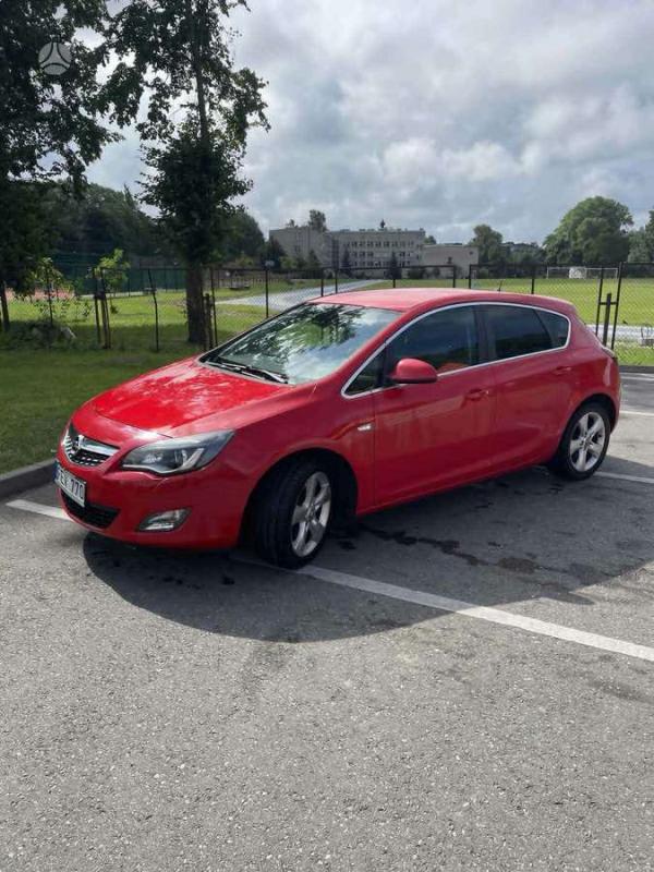 Sarkans Opel Astra 2010 Klaipėda, ar dzinēja tilpumu 1.96 L un nobraukumu 201 tūkst. km par 5000 €, foto 1 vietnē AUTOMOTO.COM.LV