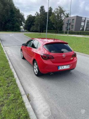 Sarkans Opel Astra 2010 Klaipėda, ar dzinēja tilpumu 1.96 L un nobraukumu 201 tūkst. km par 5000 €, foto 4 vietnē AUTOMOTO.COM.LV