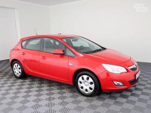 Sarkans Opel Astra 2011 Tallina, ar dzinēja tilpumu 1.70 L un nobraukumu 418 tūkst. km par 1599 €, foto  vietnē AUTOMOTO.COM.LV