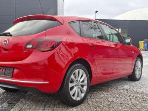 Red Opel Astra 2013 in Kaunas, with an engine capacity of 1.69 L and mileage of 249 thousand km for 4200 €, photo 9 on AUTOMOTO.COM.LV