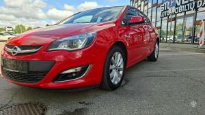 Sarkans Opel Astra 2013 Kauņa, ar dzinēja tilpumu 1.69 L un nobraukumu 178 tūkst. km par 4100 €, foto 3 vietnē AUTOMOTO.COM.LV
