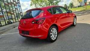 Sarkans Opel Astra 2013 Kauņa, ar dzinēja tilpumu 1.69 L un nobraukumu 178 tūkst. km par 4100 €, foto 12 vietnē AUTOMOTO.COM.LV