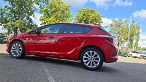 Sarkans Opel Astra 2013 Kauņa, ar dzinēja tilpumu 1.69 L un nobraukumu 178 tūkst. km par 4100 €, foto 17 vietnē AUTOMOTO.COM.LV