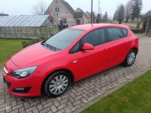 Red Opel Astra 2014 in Rokiskis, with an engine capacity of 1.69 L and mileage of 303 thousand km for 2900 €, photo 2 on AUTOMOTO.COM.LV