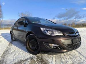 Sarkans Opel Astra 2015 Marijampole, ar dzinēja tilpumu 1.60 L un nobraukumu 216 tūkst. km par 4650 €, foto  vietnē AUTOMOTO.COM.LV