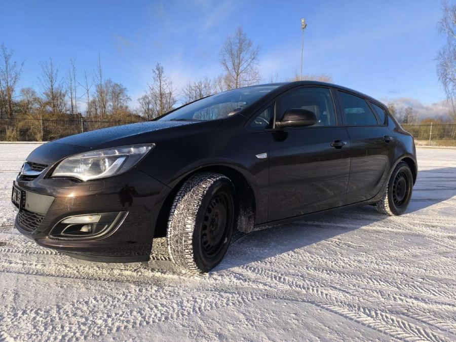 Sarkans Opel Astra 2015 Marijampole, ar dzinēja tilpumu 1.60 L un nobraukumu 216 tūkst. km par 4650 €, foto 3 vietnē AUTOMOTO.COM.LV