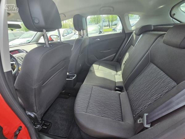 Sarkans Opel Astra 2015 Kauņa, ar dzinēja tilpumu 1.60 L un nobraukumu 273 tūkst. km par 3155 €, foto 7 vietnē AUTOMOTO.COM.LV