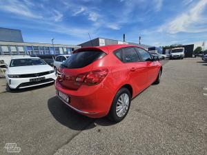 Red Opel Astra 2015 in Kaunas, with an engine capacity of 1.60 L and mileage of 273 thousand km for 3155 €, photo 18 on AUTOMOTO.COM.LV