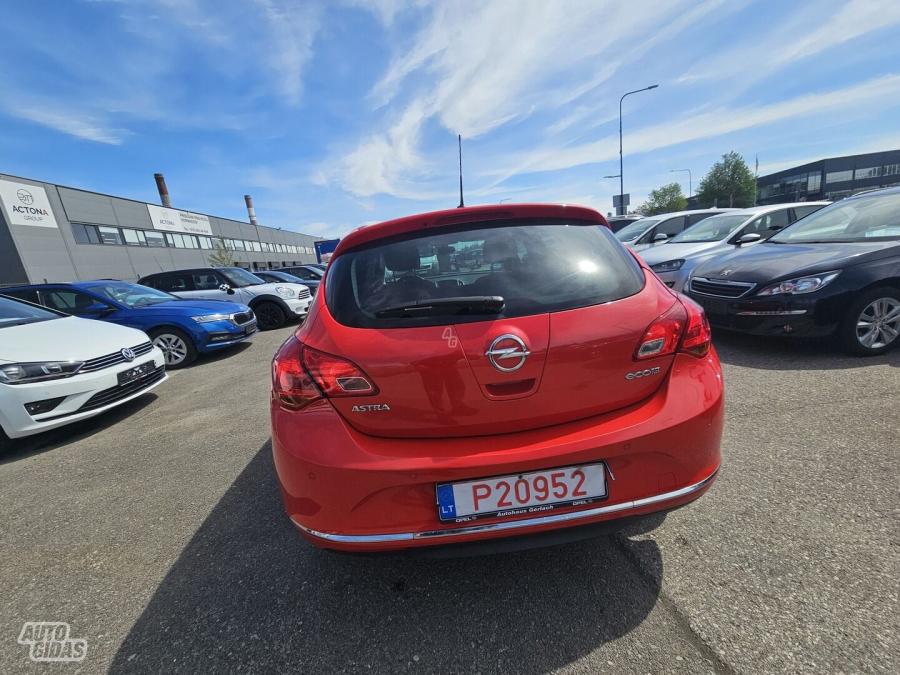 Red Opel Astra 2015 in Kaunas, with an engine capacity of 1.60 L and mileage of 273 thousand km for 3155 €, photo 20 on AUTOMOTO.COM.LV